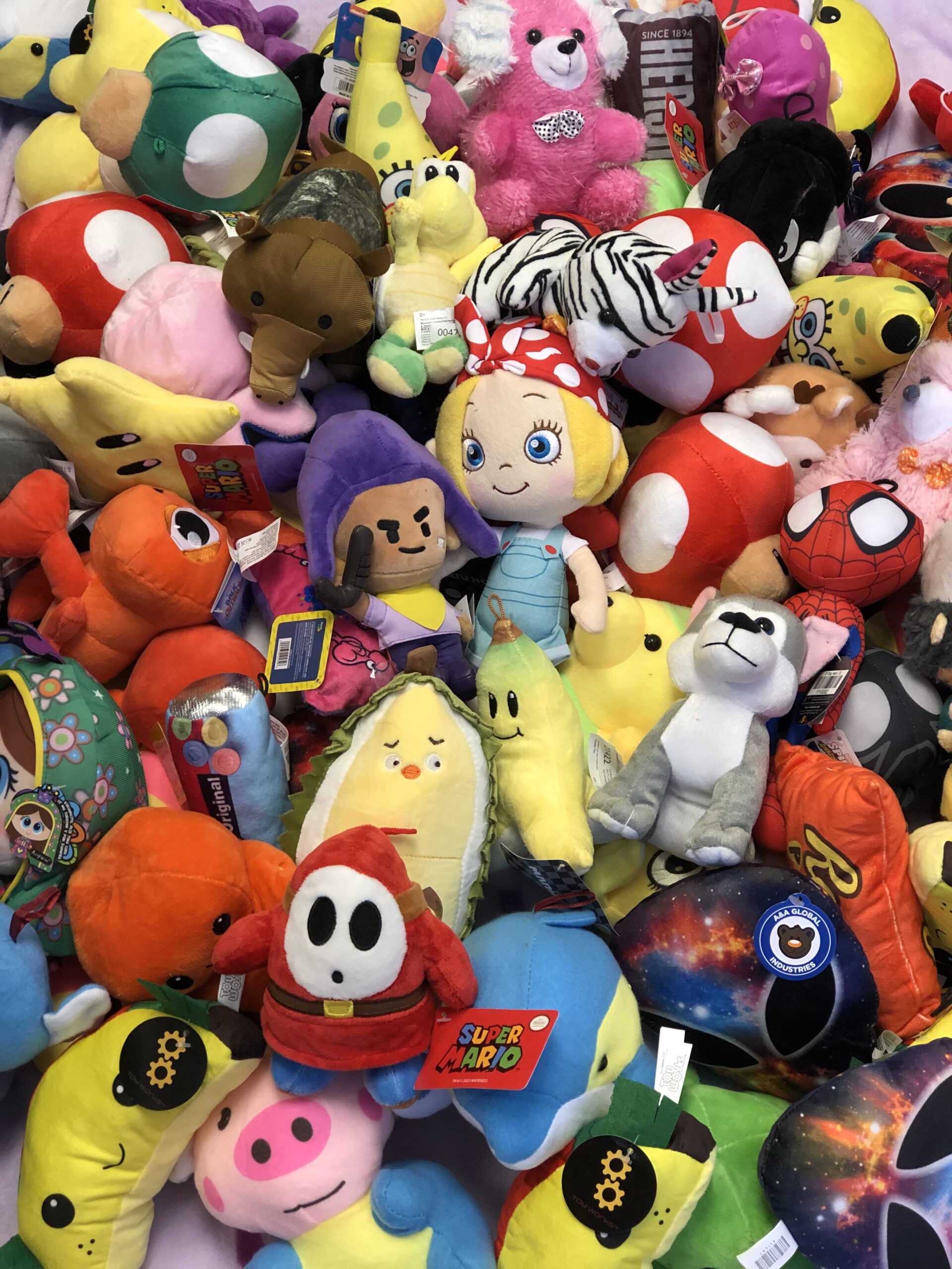 Claw Machine Mix -110 pieces New Plush Toys – 40% Licensed 5-9″ Size ...